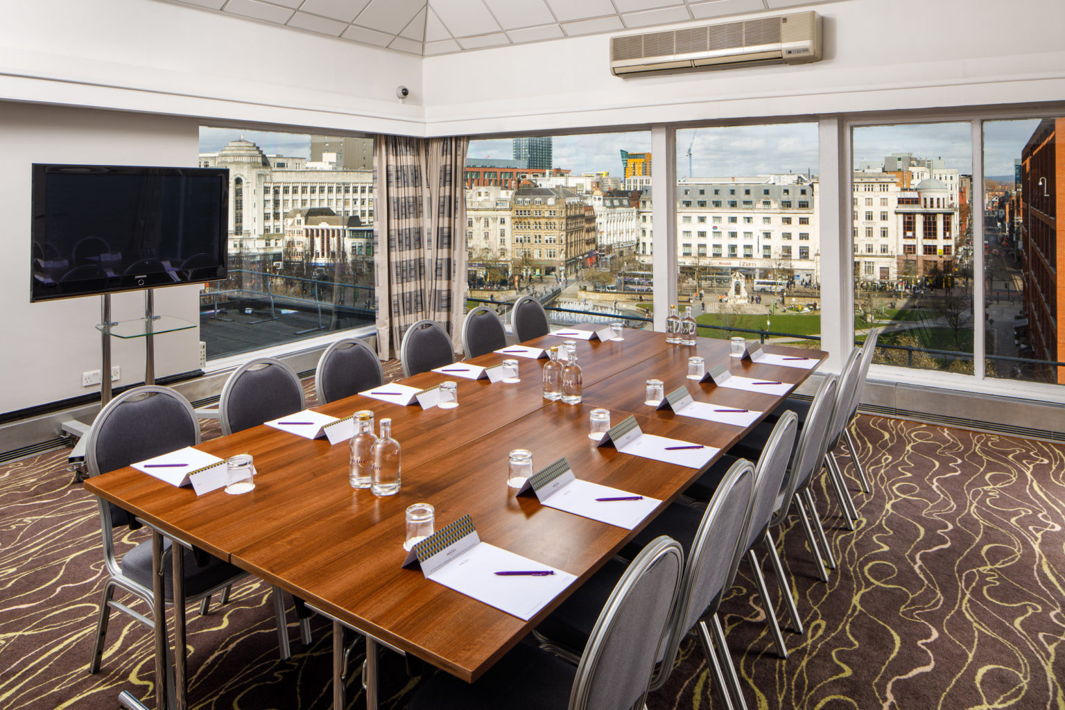 Our Meeting & Conference Rooms - Mercure Manchester Piccadilly Hotel