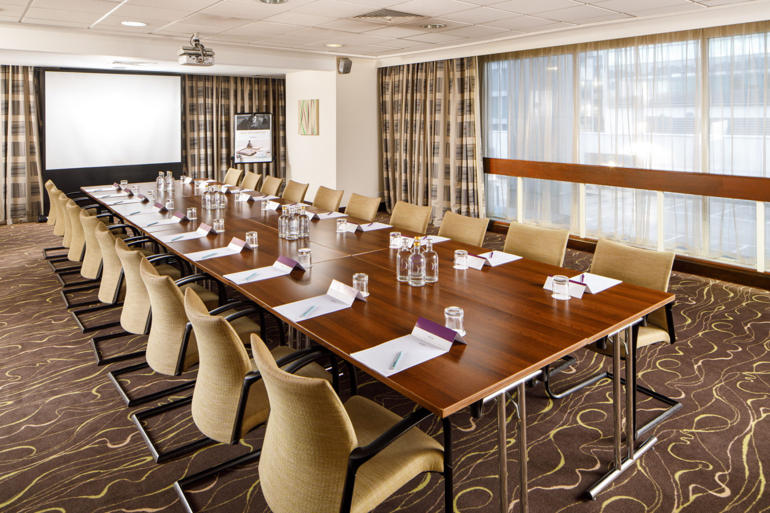 Our Meeting & Conference Rooms - Mercure Manchester Piccadilly Hotel