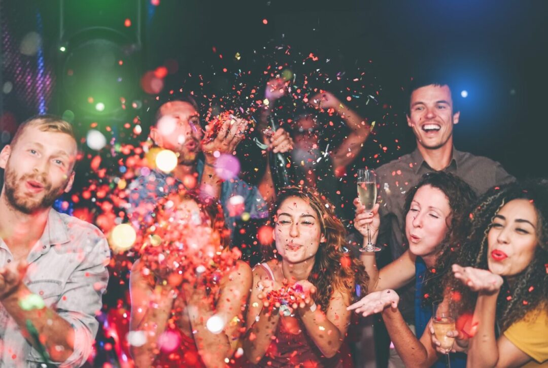 Festive Party Nights At Mercure Manchester - Mercure Manchester ...